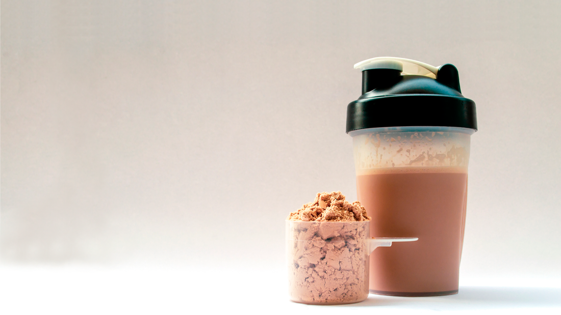 Tomar Whey Protein com leite ou com água? – Neofórmula